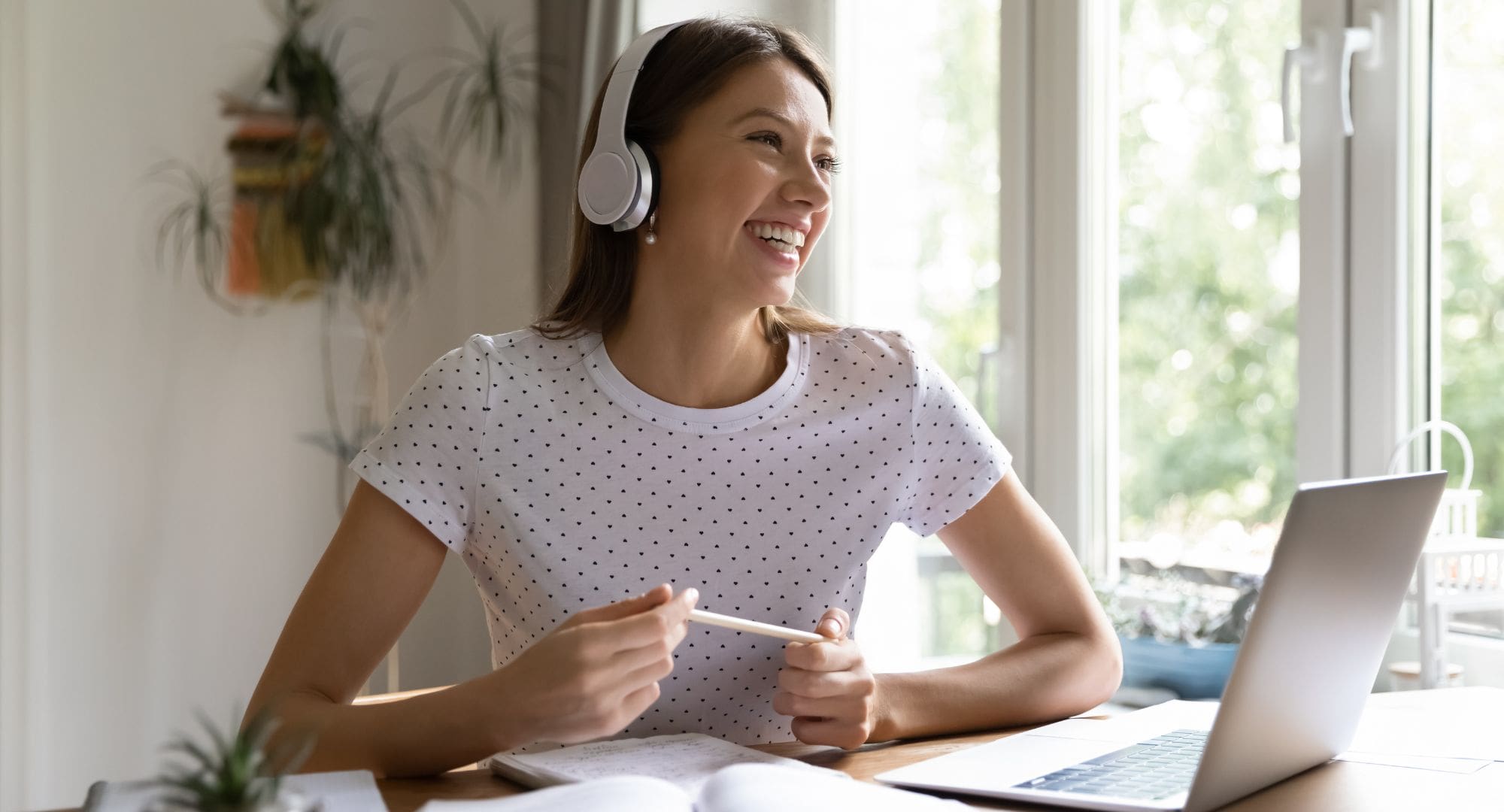 Ventajas de estudiar en línea en el extranjero con tu IELTS